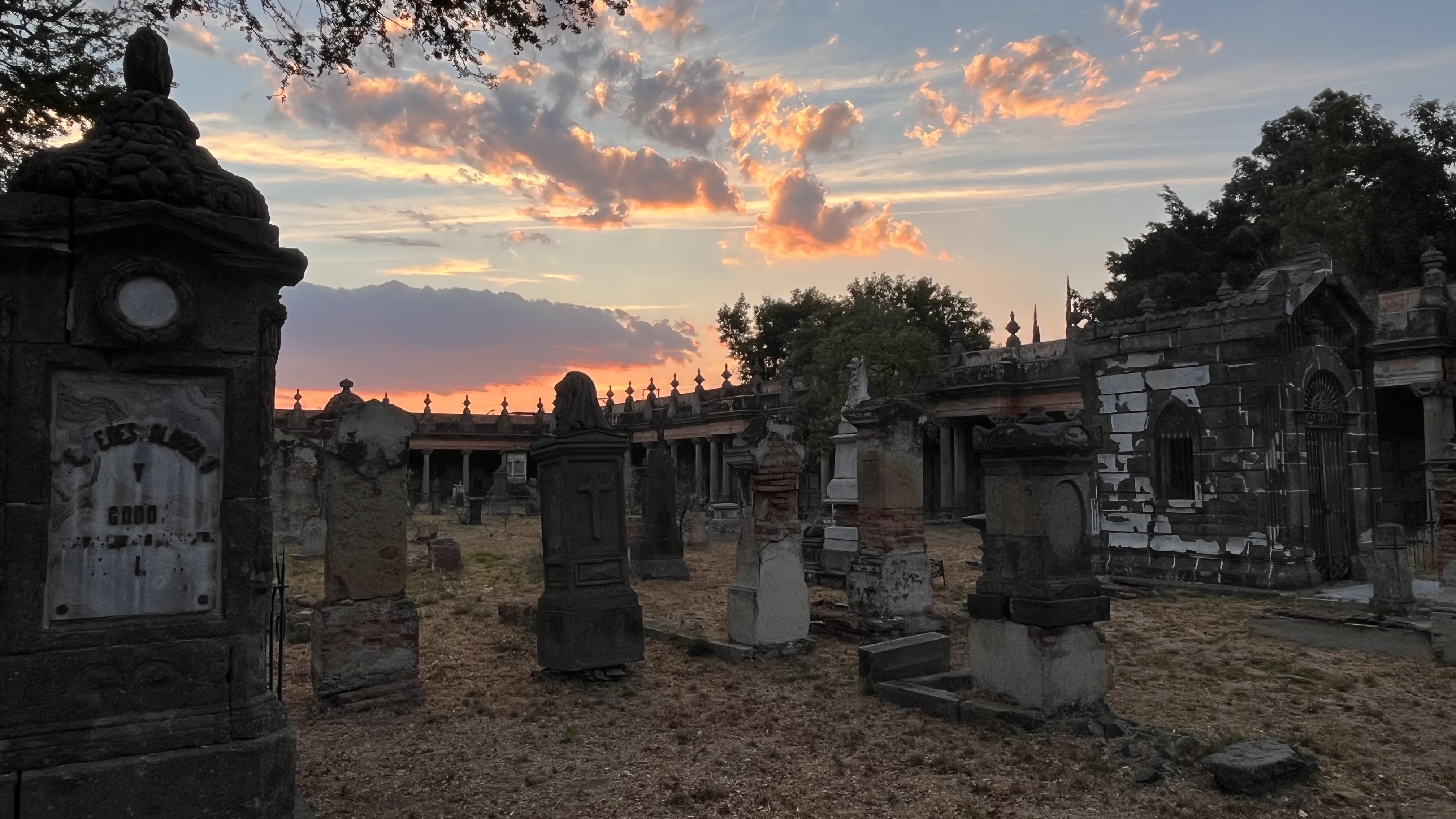 40 of the World's Oldest Graveyards - TheZenParent
