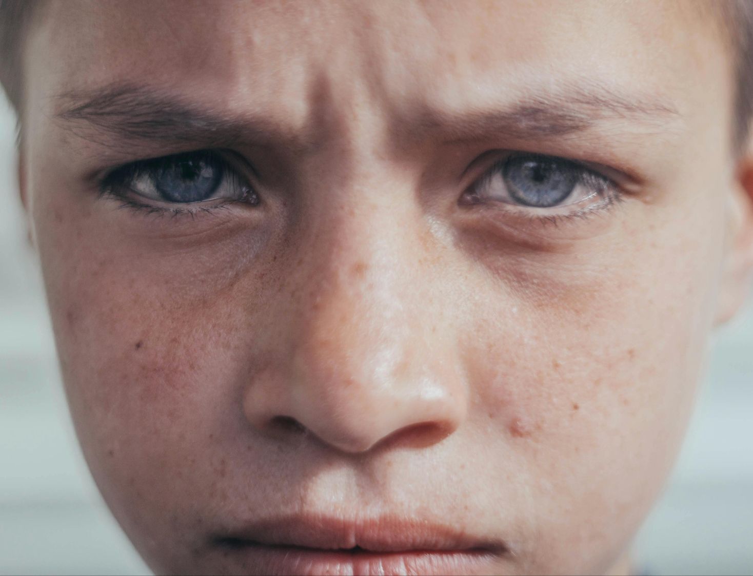 The Hidden Dangers of Over-Praising Your Kids - TheZenParent